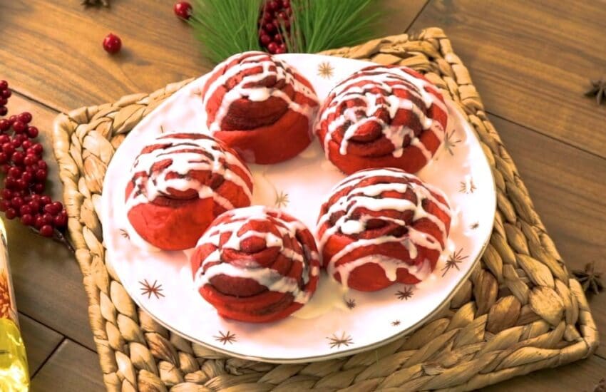 Roles glaseados red velvet⠀ | Delination