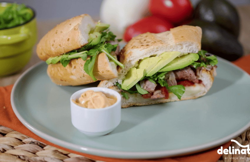 Sándwich con rib eye | Delination